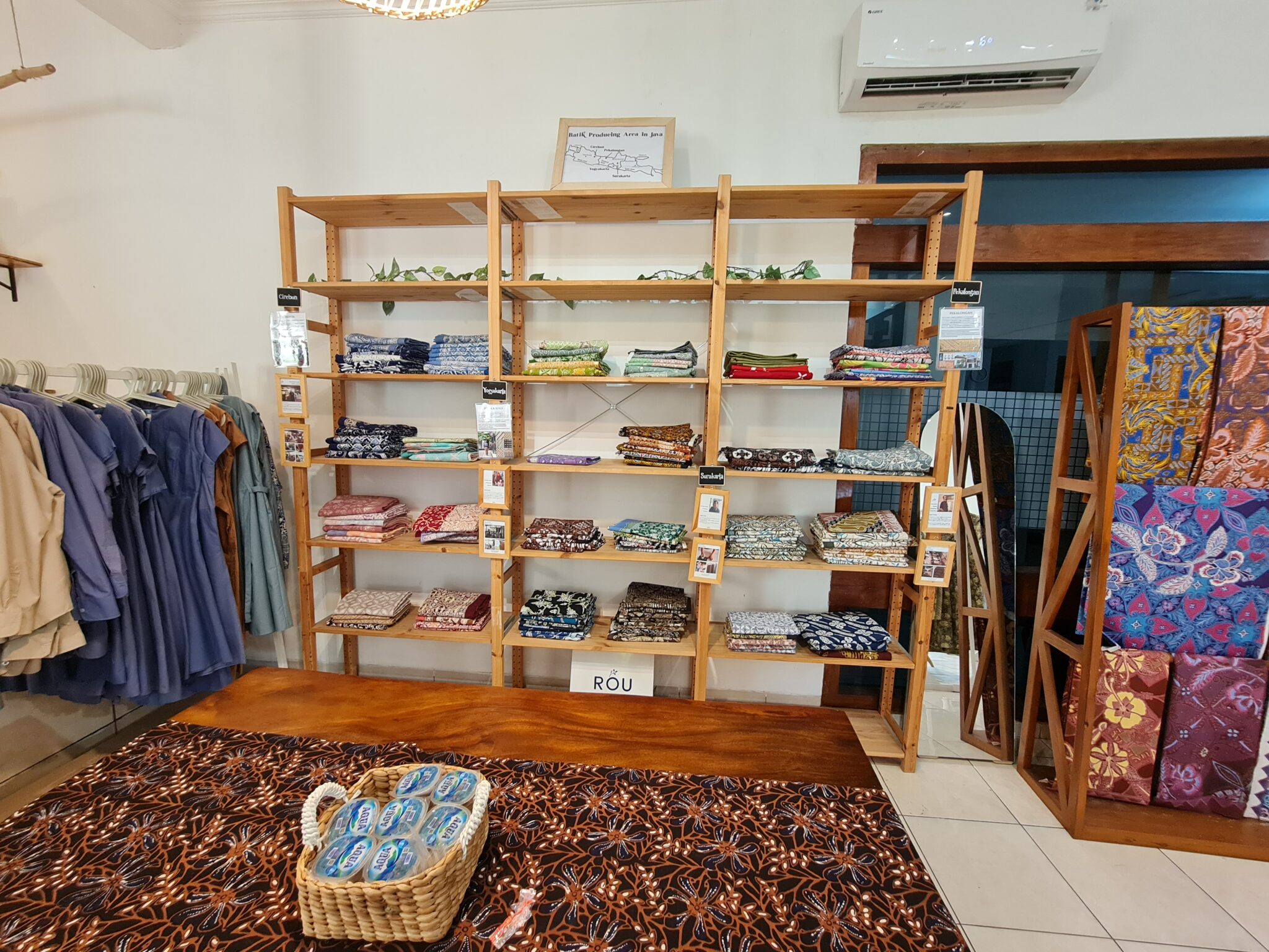 バティックを買いに：ROU Batik｜Hore!ジャカルタ・ディスカバリー